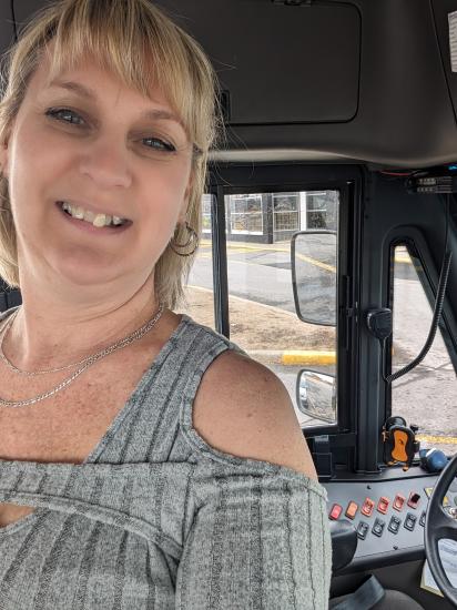 Les photos de regardez - sur le Chat et rencontre gratuit Jasez .ca